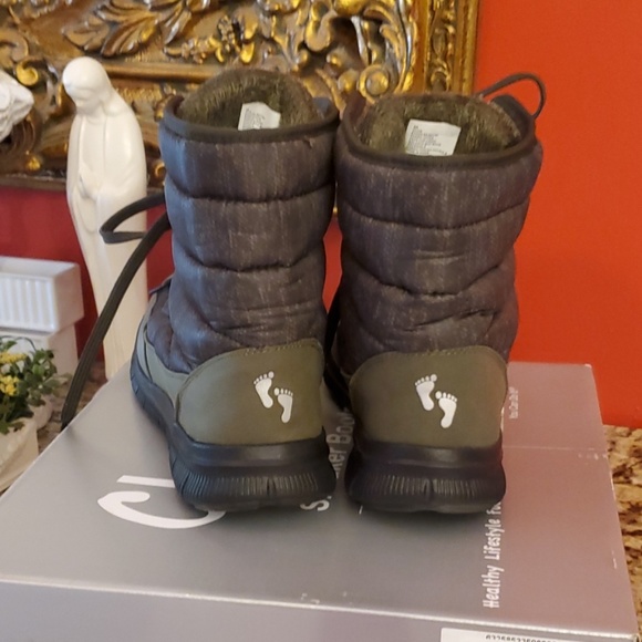 Tony Little | Shoes | Tony Little Cheeks Puffer Boots | Poshmark